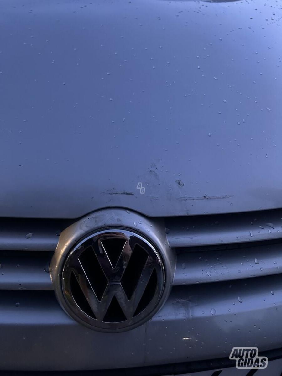 Grey Volkswagen Golf 2004 in Elektrenai, with an engine capacity of 2.00 L and mileage of 293 thousand km for 2000 €, photo 15 on AUTOMOTO.COM.LV