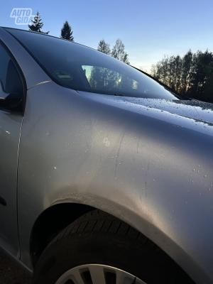 Grey Volkswagen Golf 2004 in Elektrenai, with an engine capacity of 2.00 L and mileage of 293 thousand km for 2000 €, photo 17 on AUTOMOTO.COM.LV