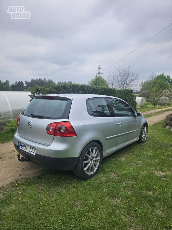 Grey Volkswagen Golf 2004 in Kaunas, with an engine capacity of 2.00 L and mileage of 292 thousand km for 999 €, photo 3 on AUTOMOTO.COM.LV
