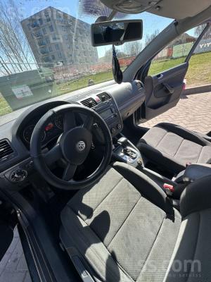 Pelēks Volkswagen Golf 2004 Rīga, ar dzinēja tilpumu 1.90 L un nobraukumu 428 tūkst. km par 1000 €, foto 6 vietnē AUTOMOTO.COM.LV
