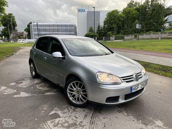 Pelēks Volkswagen Golf 2004 Kauņa, ar dzinēja tilpumu 1.90 L un nobraukumu 249 tūkst. km par 750 €, foto 1 vietnē AUTOMOTO.COM.LV