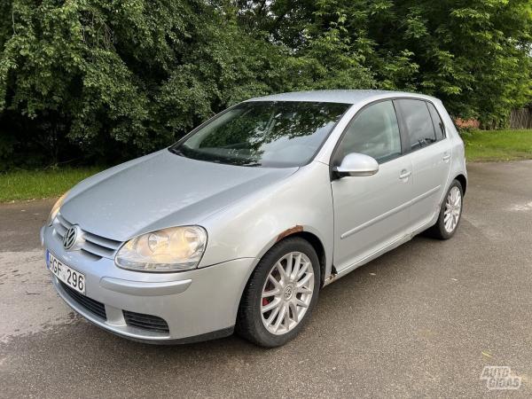 Pelēks Volkswagen Golf 2004 Kauņa, ar dzinēja tilpumu 1.90 L un nobraukumu 249 tūkst. km par 750 €, foto 2 vietnē AUTOMOTO.COM.LV