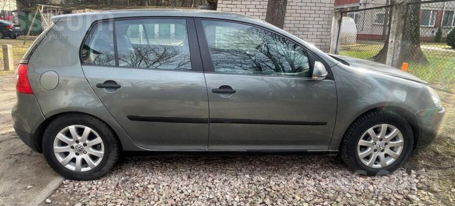 Grey Volkswagen Golf 2004 in Riga, with an engine capacity of 1.40 L and mileage of 236 thousand km for 1700 €, photo 6 on AUTOMOTO.COM.LV