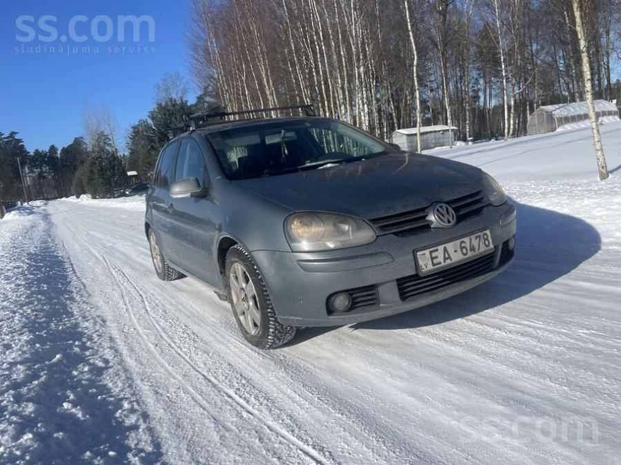 Pelēks Volkswagen Golf 2004 Rīga, ar dzinēja tilpumu 1.90 L un nobraukumu 363 tūkst. km par 1800 €, foto 8 vietnē AUTOMOTO.COM.LV