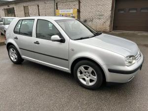 Pelēks Volkswagen Golf 2004 Limbaži, ar dzinēja tilpumu 1.60 L un nobraukumu 227 tūkst. km par 2550 €, foto 4 vietnē AUTOMOTO.COM.LV