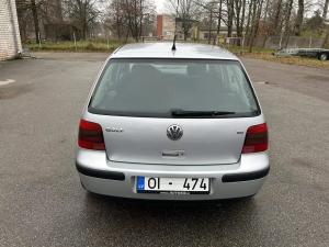 Pelēks Volkswagen Golf 2004 Limbaži, ar dzinēja tilpumu 1.60 L un nobraukumu 227 tūkst. km par 2550 €, foto 6 vietnē AUTOMOTO.COM.LV