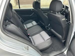 Pelēks Volkswagen Golf 2004 Limbaži, ar dzinēja tilpumu 1.60 L un nobraukumu 227 tūkst. km par 2550 €, foto 9 vietnē AUTOMOTO.COM.LV