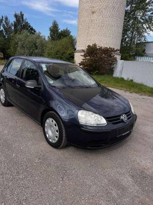 Pelēks Volkswagen Golf 2004 Vilkaviškis, ar dzinēja tilpumu 1.60 L un nobraukumu 174 tūkst. km par 1550 €, foto 21 vietnē AUTOMOTO.COM.LV