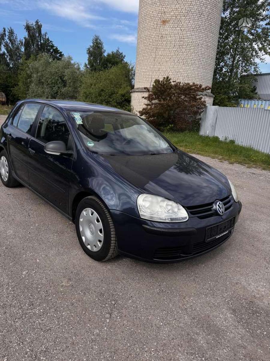 Pelēks Volkswagen Golf 2004 Vilkaviškis, ar dzinēja tilpumu 1.60 L un nobraukumu 174 tūkst. km par 1550 €, foto 21 vietnē AUTOMOTO.COM.LV