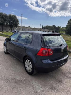 Pelēks Volkswagen Golf 2004 Vilkaviškis, ar dzinēja tilpumu 1.60 L un nobraukumu 174 tūkst. km par 1550 €, foto 25 vietnē AUTOMOTO.COM.LV