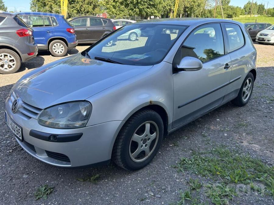 Grey Volkswagen Golf 2004 in Limbazi, with an engine capacity of 1.90 L and mileage of 301 thousand km for 850 €, photo 1 on AUTOMOTO.COM.LV