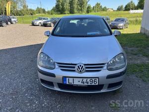 Grey Volkswagen Golf 2004 in Limbazi, with an engine capacity of 1.90 L and mileage of 301 thousand km for 850 €, photo 3 on AUTOMOTO.COM.LV