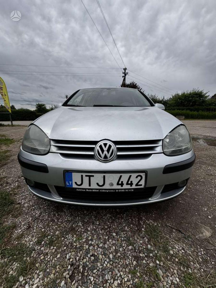 Grey Volkswagen Golf 2004 in Kaunas, with an engine capacity of 1.90 L and mileage of 362 thousand km for 750 €, photo 1 on AUTOMOTO.COM.LV