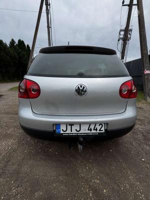 Grey Volkswagen Golf 2004 in Kaunas, with an engine capacity of 1.90 L and mileage of 362 thousand km for 750 €, photo 4 on AUTOMOTO.COM.LV