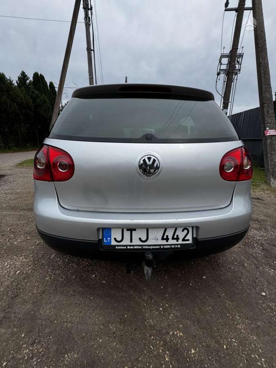 Grey Volkswagen Golf 2004 in Kaunas, with an engine capacity of 1.90 L and mileage of 362 thousand km for 750 €, photo 4 on AUTOMOTO.COM.LV