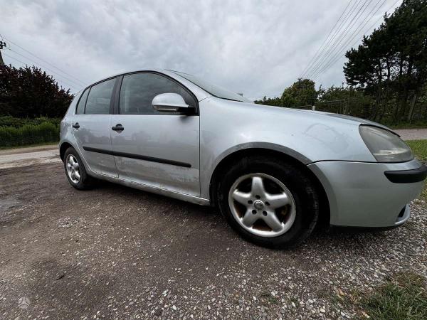 Grey Volkswagen Golf 2004 in Kaunas, with an engine capacity of 1.90 L and mileage of 362 thousand km for 750 €, photo 6 on AUTOMOTO.COM.LV
