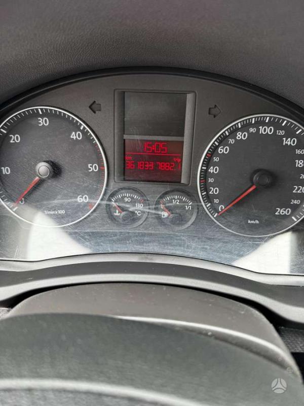 Grey Volkswagen Golf 2004 in Kaunas, with an engine capacity of 1.90 L and mileage of 362 thousand km for 750 €, photo 10 on AUTOMOTO.COM.LV