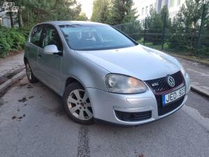 Pelēks Volkswagen Golf 2004 Kauņa, ar dzinēja tilpumu 1.90 L un nobraukumu 258 tūkst. km par 950 €, foto  vietnē AUTOMOTO.COM.LV