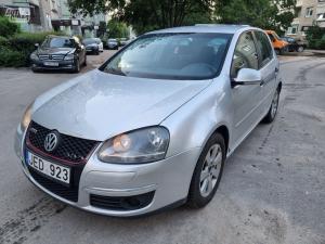 Pelēks Volkswagen Golf 2004 Kauņa, ar dzinēja tilpumu 1.90 L un nobraukumu 258 tūkst. km par 950 €, foto 3 vietnē AUTOMOTO.COM.LV