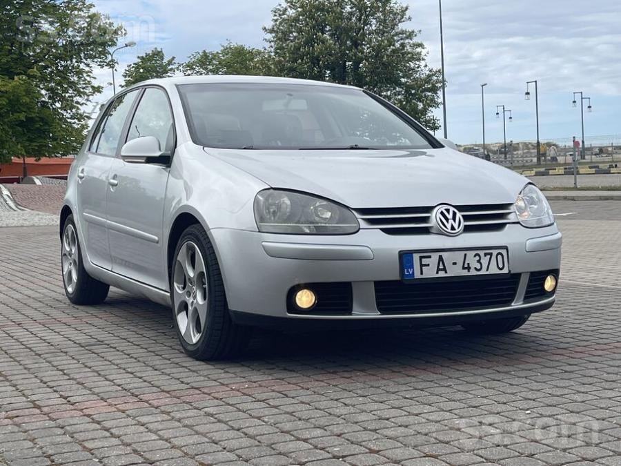 Pelēks Volkswagen Golf 2004 Rīga, ar dzinēja tilpumu 1.90 L un nobraukumu 500 tūkst. km par 1700 €, foto 6 vietnē AUTOMOTO.COM.LV