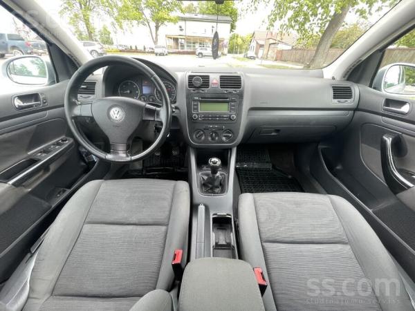Grey Volkswagen Golf 2004 in Riga, with an engine capacity of 1.90 L and mileage of 500 thousand km for 1700 €, photo 8 on AUTOMOTO.COM.LV