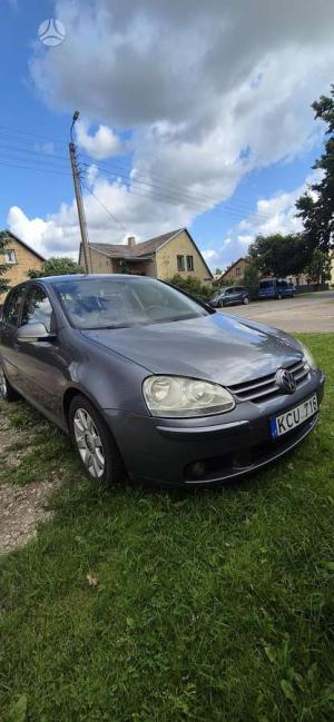 Pelēks Volkswagen Golf 2004 Panevēža, ar dzinēja tilpumu 1.98 L un nobraukumu 270 tūkst. km par 1200 €, foto  vietnē AUTOMOTO.COM.LV