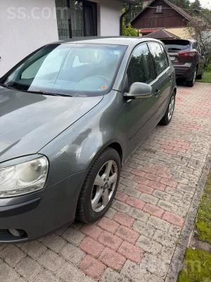 Pelēks Volkswagen Golf 2004 Rīga, ar dzinēja tilpumu 1.90 L un nobraukumu 320 tūkst. km par 1600 €, foto 8 vietnē AUTOMOTO.COM.LV