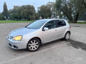 Pelēks Volkswagen Golf 2004 Rīga, ar dzinēja tilpumu 2.00 L un nobraukumu 381 tūkst. km par 1300 €, foto  vietnē AUTOMOTO.COM.LV