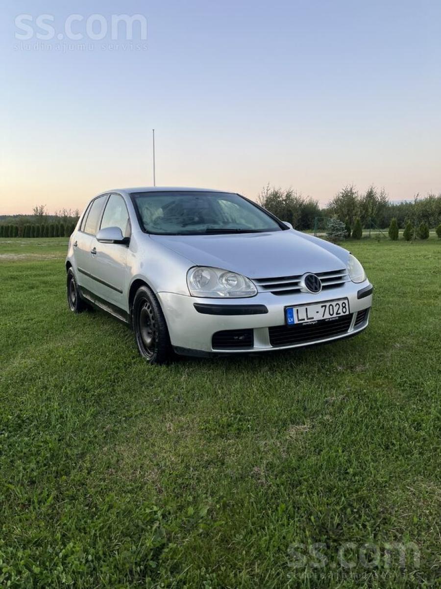 Pelēks Volkswagen Golf 2004 Rīga, ar dzinēja tilpumu 1.90 L un nobraukumu 322 tūkst. km par 1450 €, foto 1 vietnē AUTOMOTO.COM.LV