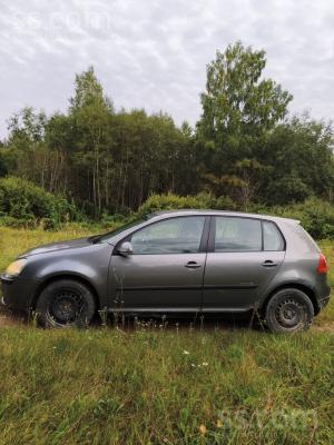 Pelēks Volkswagen Golf 2004 Rēzekne, ar dzinēja tilpumu 1.90 L un nobraukumu 431 tūkst. km par 650 €, foto 8 vietnē AUTOMOTO.COM.LV