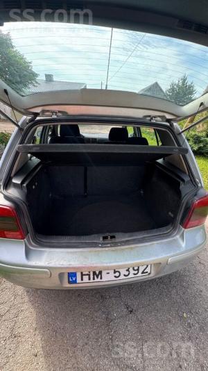 Grey Volkswagen Golf 2004 in Rezekne, with an engine capacity of 1.90 L and mileage of 296 thousand km for 1500 €, photo 6 on AUTOMOTO.COM.LV