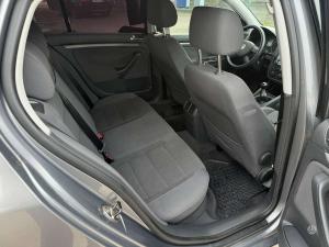 Grey Volkswagen Golf 2004 in Vilnius, with an engine capacity of 1.90 L and mileage of 310 thousand km for 650 €, photo 11 on AUTOMOTO.COM.LV