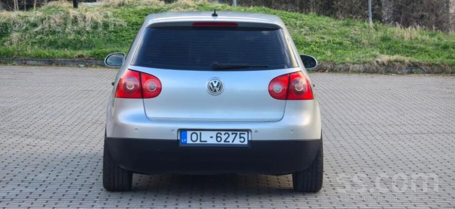 Grey Volkswagen Golf 2004 in Cesis, with an engine capacity of 2.00 L and mileage of 330 thousand km for 2050 €, photo 7 on AUTOMOTO.COM.LV