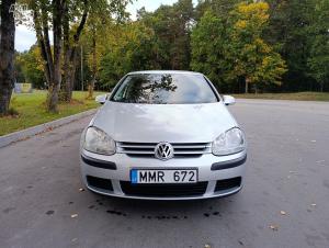 Pelēks Volkswagen Golf 2004 Jurbarkas, ar dzinēja tilpumu 1.90 L un nobraukumu 313 tūkst. km par 1950 €, foto  vietnē AUTOMOTO.COM.LV