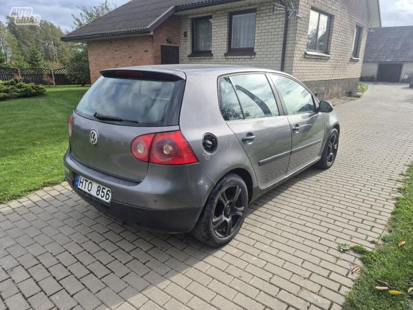 Grey Volkswagen Golf 2004 in Vilkaviskis, with an engine capacity of 1.90 L and mileage of 350 thousand km for 920 €, photo 4 on AUTOMOTO.COM.LV