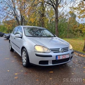 Grey Volkswagen Golf 2004 in Rezekne, with an engine capacity of 1.90 L and mileage of 0 thousand km for 2950 €, photo 3 on AUTOMOTO.COM.LV