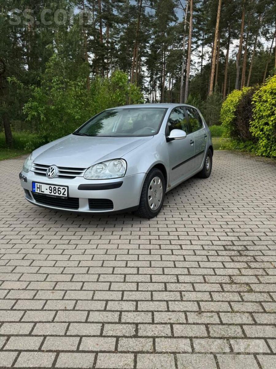 Pelēks Volkswagen Golf 2005 Rīga, ar dzinēja tilpumu 1.90 L un nobraukumu 272 tūkst. km par 1590 €, foto 2 vietnē AUTOMOTO.COM.LV
