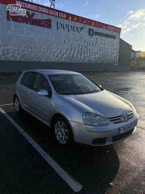 Grey Volkswagen Golf 2005 in Kaunas, with an engine capacity of 1.90 L and mileage of 295 thousand km for 1550 €, photo 4 on AUTOMOTO.COM.LV