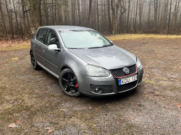 Pelēks Volkswagen Golf 2005 Kauņa, ar dzinēja tilpumu 1.97 L un nobraukumu 280 tūkst. km par 1050 €, foto 2 vietnē AUTOMOTO.COM.LV