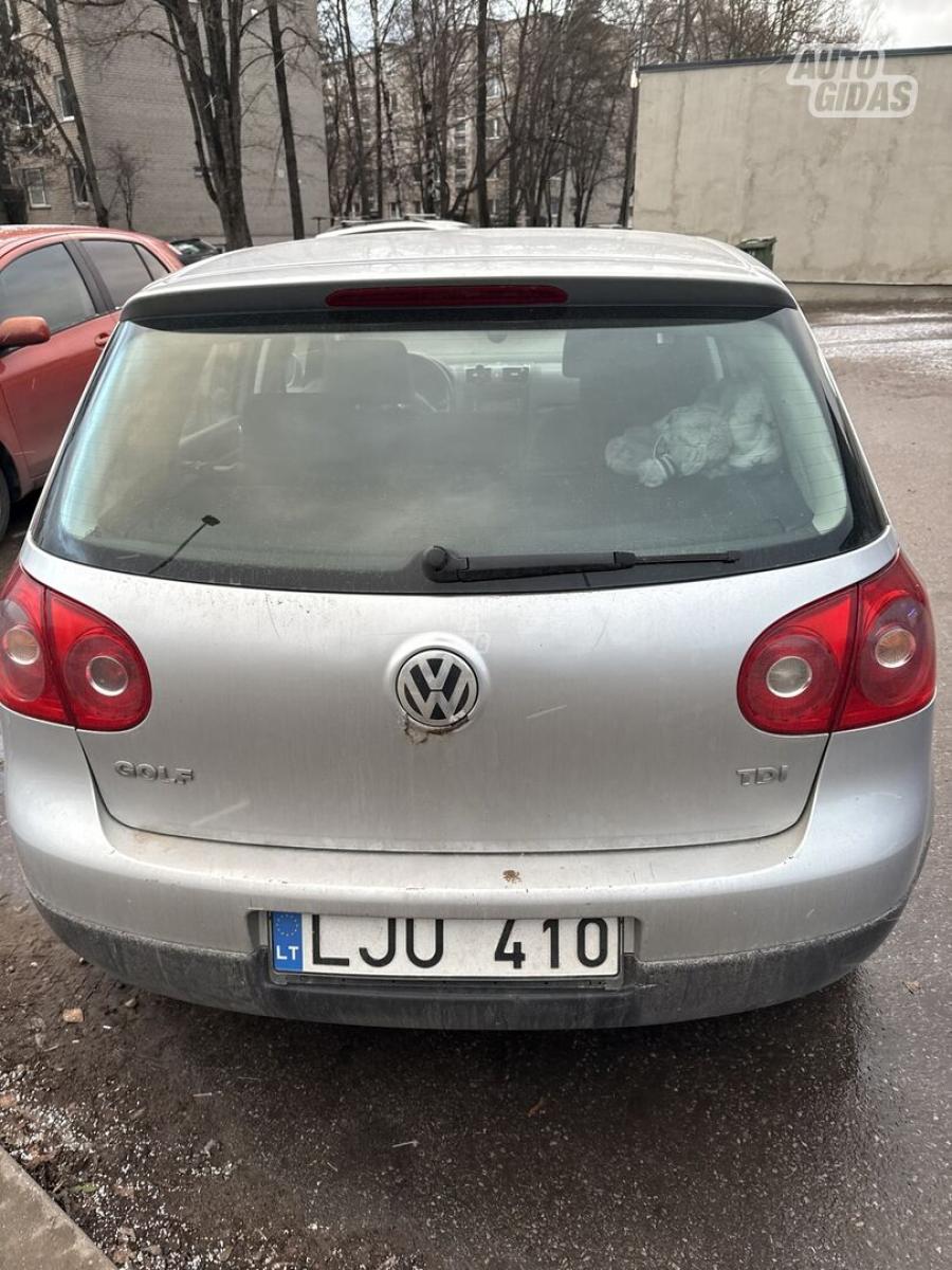 Grey Volkswagen Golf 2005 in Kaunas, with an engine capacity of 1.90 L and mileage of 315 thousand km for 850 €, photo 6 on AUTOMOTO.COM.LV