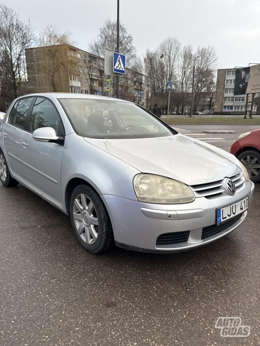 Grey Volkswagen Golf 2005 in Kaunas, with an engine capacity of 1.90 L and mileage of 315 thousand km for 850 €, photo 8 on AUTOMOTO.COM.LV
