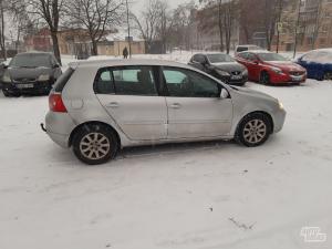 Pelēks Volkswagen Golf 2005 Kauņa, ar dzinēja tilpumu 2.00 L un nobraukumu 350 tūkst. km par 600 €, foto 6 vietnē AUTOMOTO.COM.LV