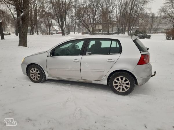 Pelēks Volkswagen Golf 2005 Kauņa, ar dzinēja tilpumu 2.00 L un nobraukumu 350 tūkst. km par 600 €, foto 10 vietnē AUTOMOTO.COM.LV