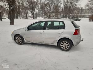 Pelēks Volkswagen Golf 2005 Kauņa, ar dzinēja tilpumu 2.00 L un nobraukumu 350 tūkst. km par 600 €, foto 10 vietnē AUTOMOTO.COM.LV