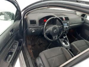 Pelēks Volkswagen Golf 2005 Kauņa, ar dzinēja tilpumu 2.00 L un nobraukumu 350 tūkst. km par 600 €, foto 13 vietnē AUTOMOTO.COM.LV