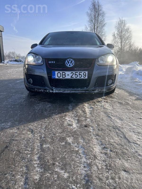 Grey Volkswagen Golf 2005 in Liepaja, with an engine capacity of 2.00 L and mileage of 285 thousand km for 4650 €, photo 4 on AUTOMOTO.COM.LV