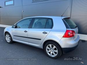 Pelēks Volkswagen Golf 2005 Viljandi, ar dzinēja tilpumu 0.00 L un nobraukumu 149 tūkst. km par 2200 €, foto 3 vietnē AUTOMOTO.COM.LV