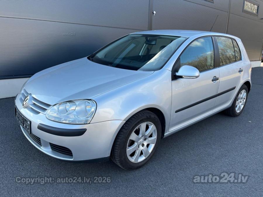 Pelēks Volkswagen Golf 2005 Viljandi, ar dzinēja tilpumu 0.00 L un nobraukumu 149 tūkst. km par 2200 €, foto 4 vietnē AUTOMOTO.COM.LV