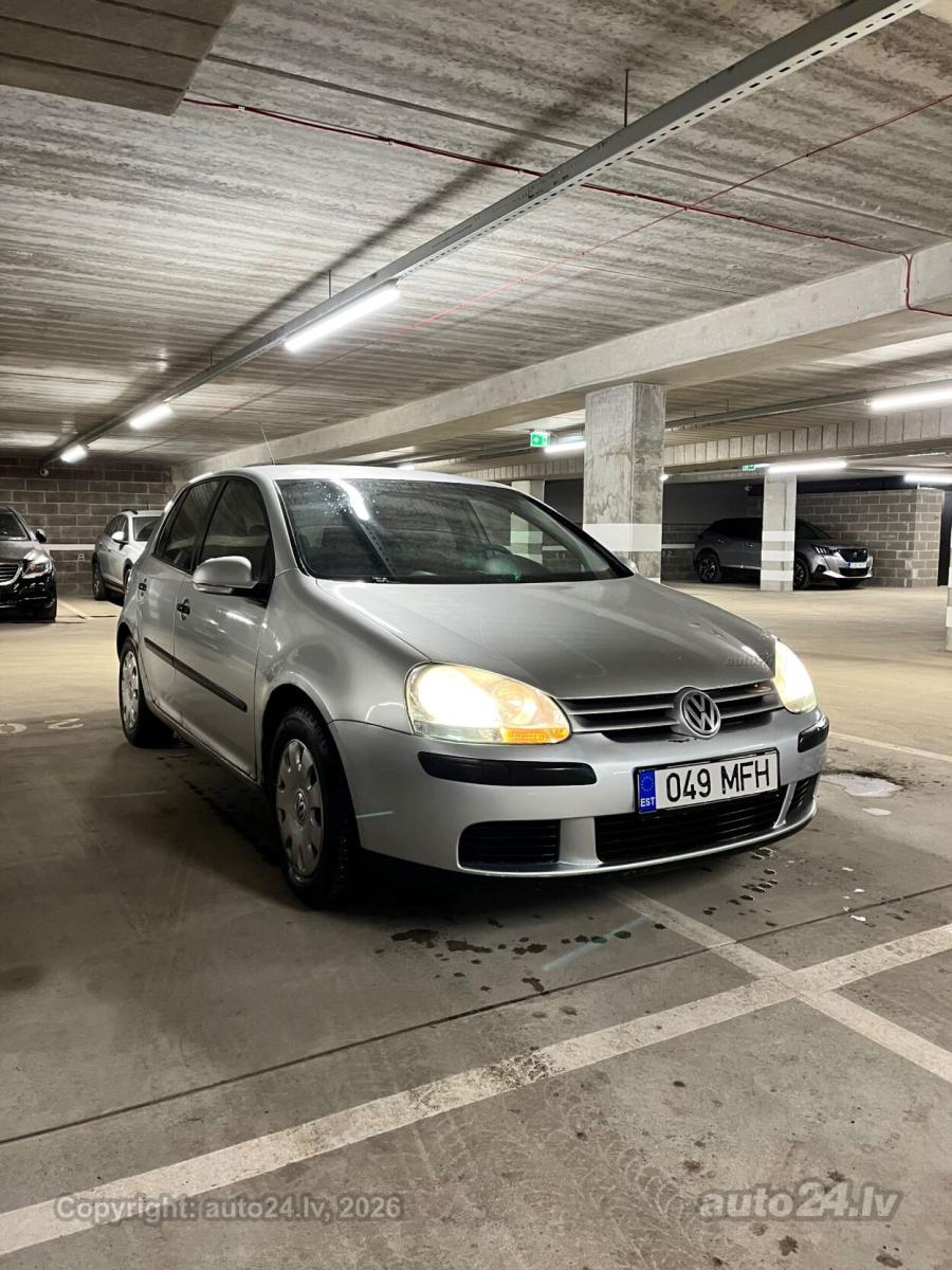 Pelēks Volkswagen Golf 2005 Tallina, ar dzinēja tilpumu 1.40 L un nobraukumu 368 tūkst. km par 700 €, foto 1 vietnē AUTOMOTO.COM.LV