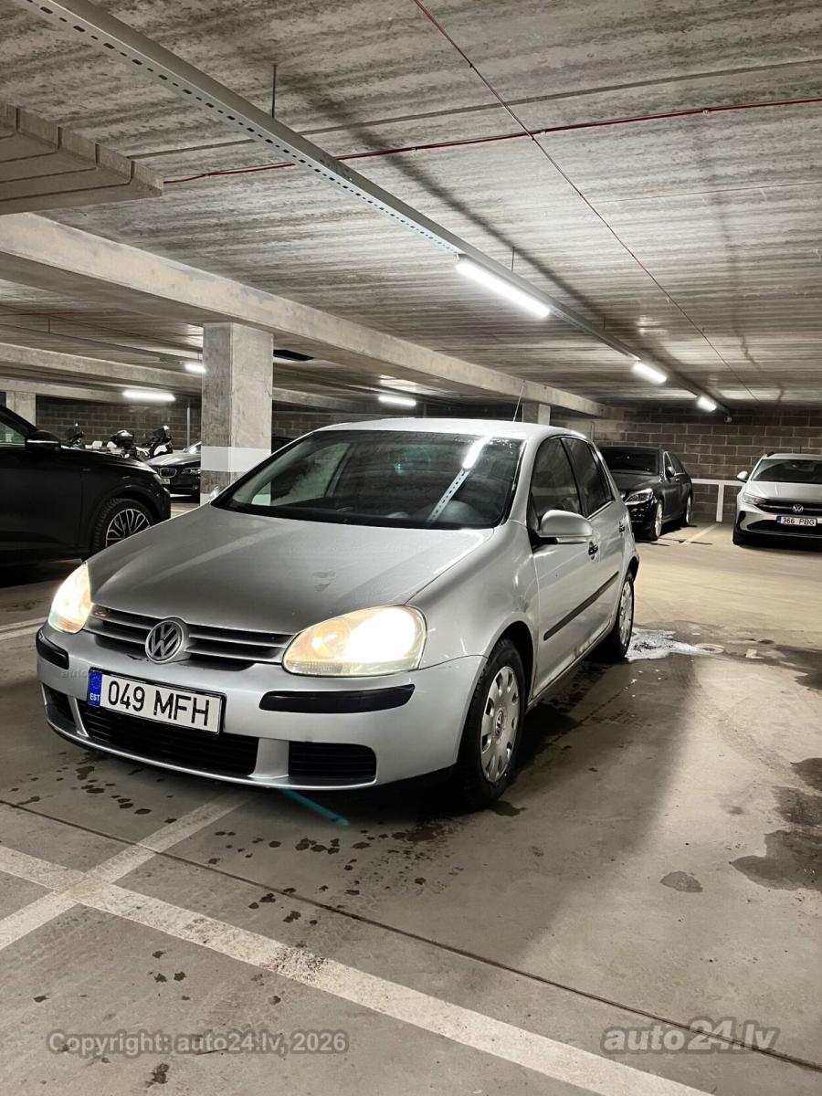 Pelēks Volkswagen Golf 2005 Tallina, ar dzinēja tilpumu 1.40 L un nobraukumu 368 tūkst. km par 700 €, foto 4 vietnē AUTOMOTO.COM.LV